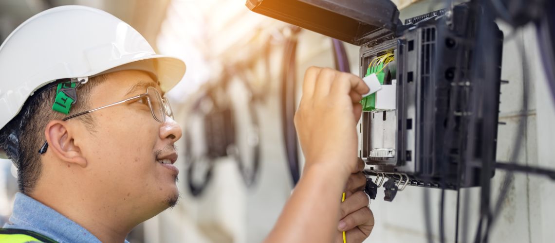 Impact of Skilled Fiber Optic Contractors Network Efficiency